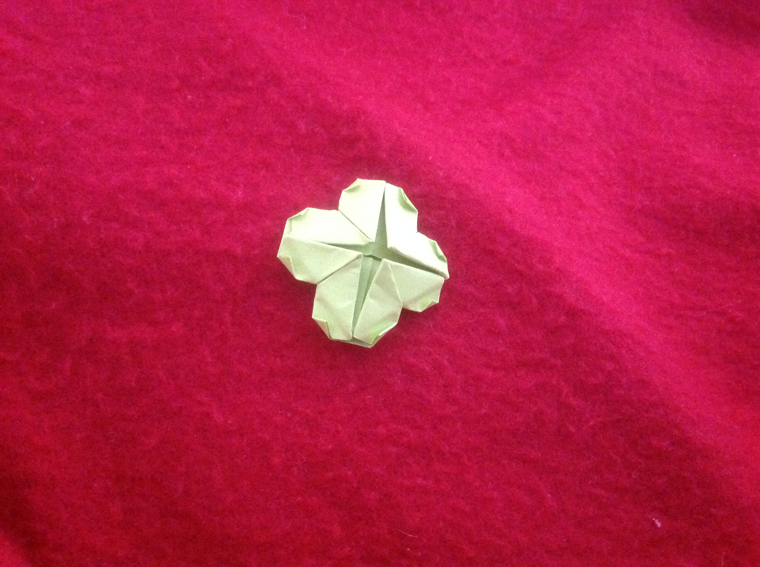 How to Make an Origami Four-Leaf Clover – Detective Gluck