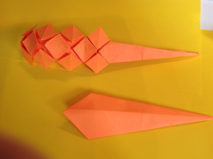 How to Fold An Articulated Origami Snake – Detective Gluck