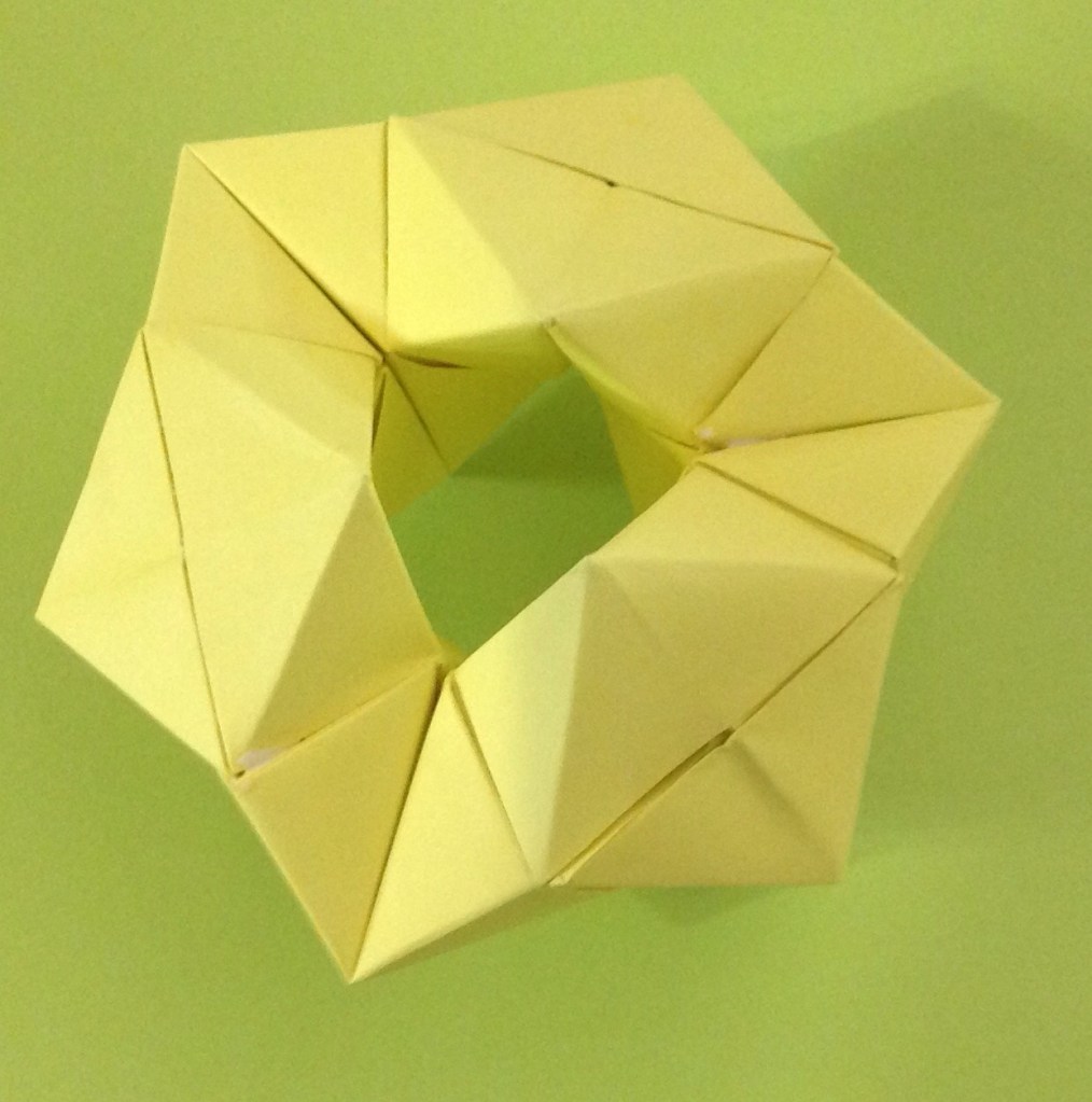 Modular Origami Constructions – Detective Gluck